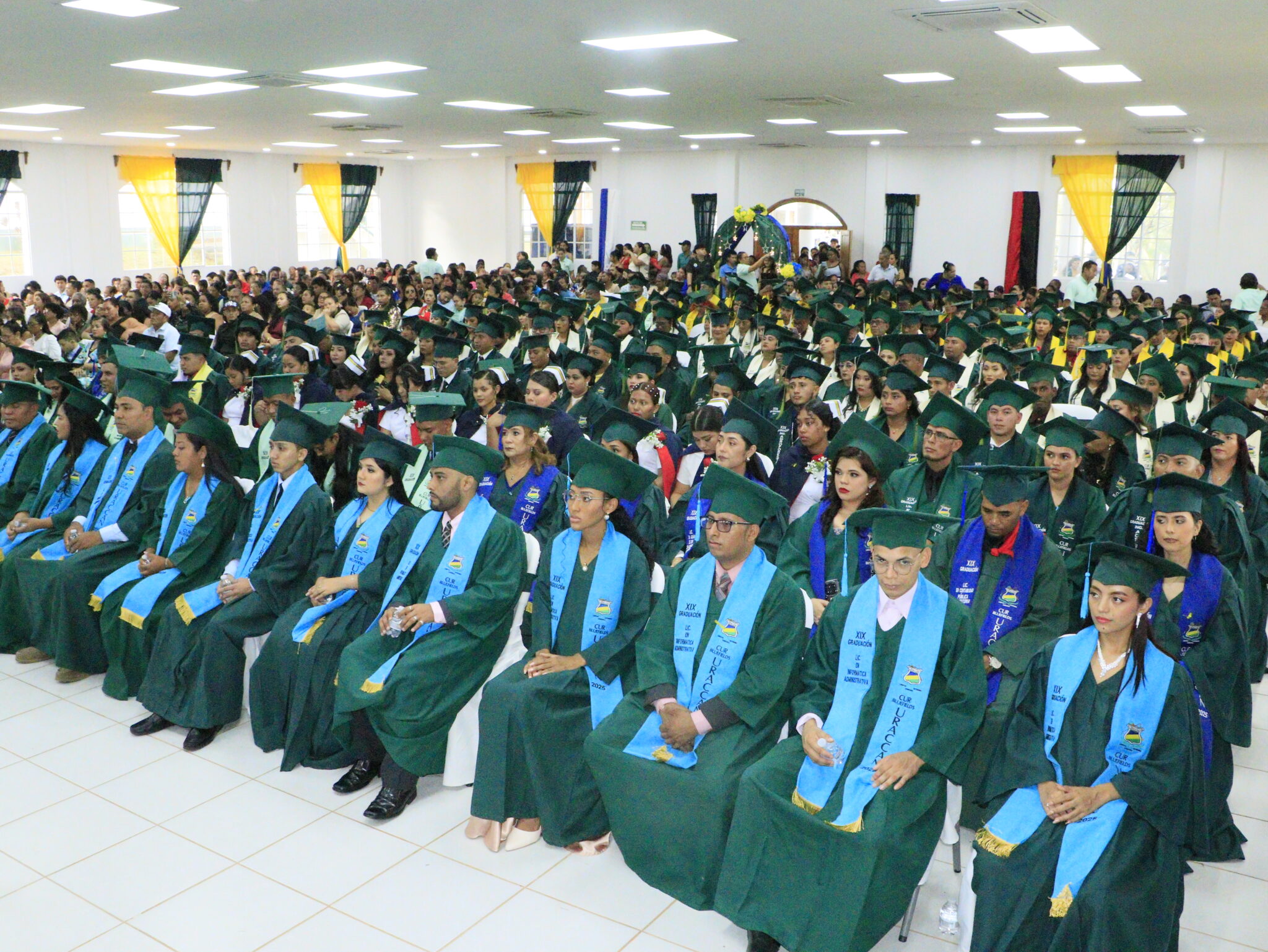 URACCAN marca la HISTORIA con la graduación de 245 nuevos profesionales ...